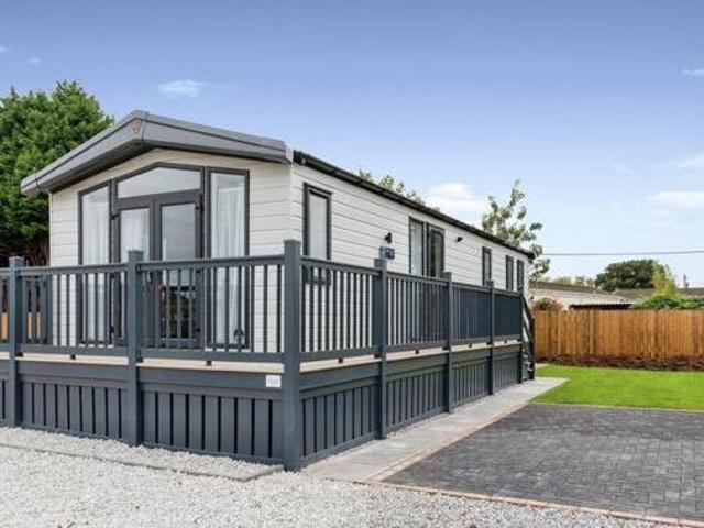 2 Bedroom Park Home For Sale In Dunham on trent