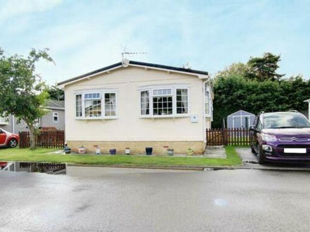 2 Bedroom Park Home For Sale In Dogdyke