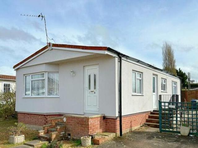 2 Bedroom Park Home For Sale In Dodwell