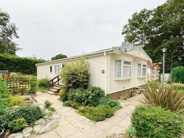 2 Bedroom Park Home For Sale In Dorset
