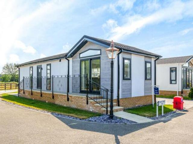 2 Bedroom Park Home For Sale In Dorset