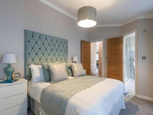 2 Bedroom Park Home For Sale In East Malling