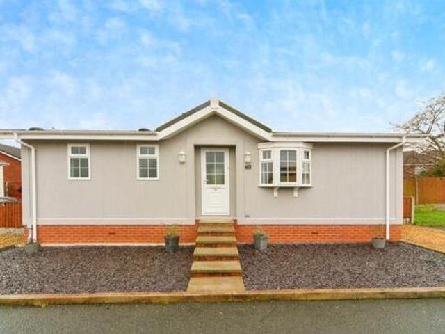 2 Bedroom Park Home For Sale In Elton