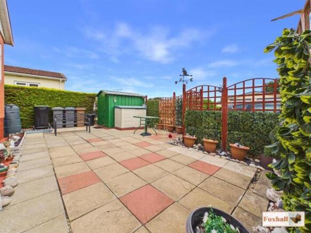 2 bedroom park home for sale in Foxhall Road, Rushmere St. Andrew, Ipswich, IP4