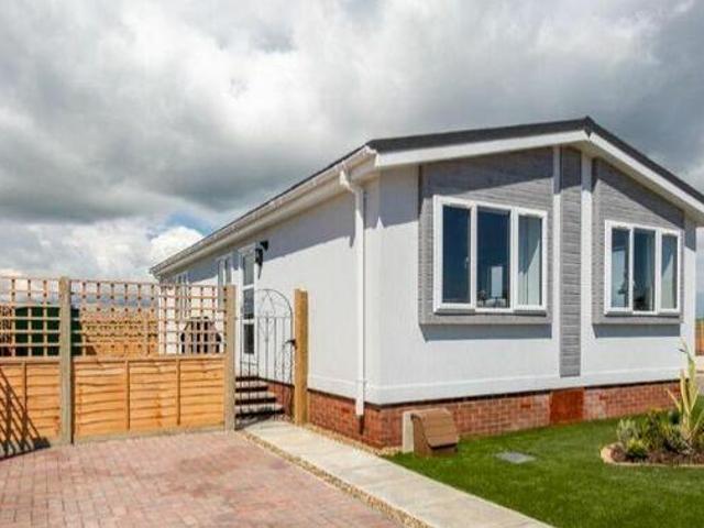 2 Bedroom Park Home For Sale In Great Bricett, Ipswich