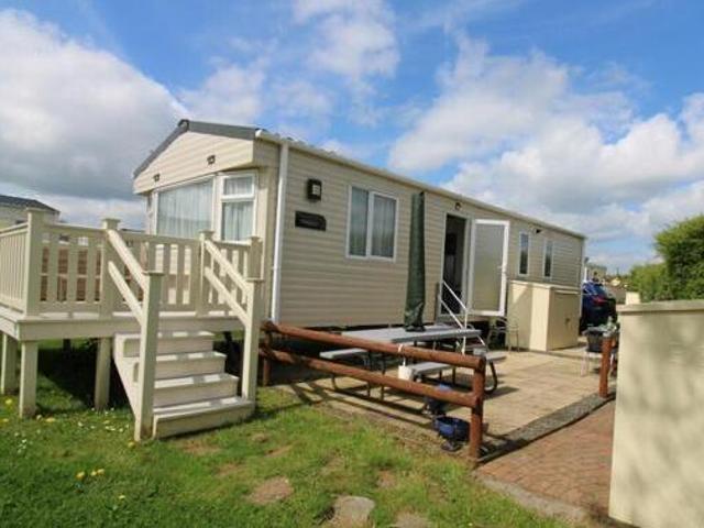 2 Bedroom Park Home For Sale In Highfields Farm