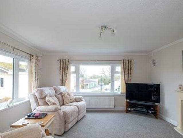 2 Bedroom Park Home For Sale In Howey