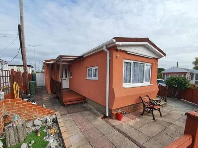 2 bedroom park home for sale in Kings Copse Avenue Hedge End Southampton SO30