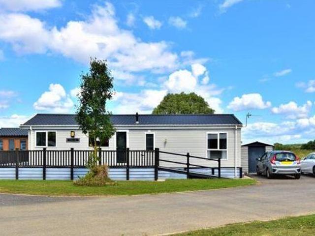 2 Bedroom Park Home For Sale In Langworth