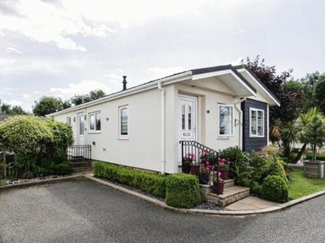 2 Bedroom Park Home For Sale In Littleport