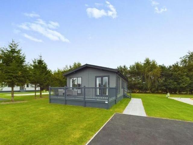 2 Bedroom Park Home For Sale In Pocklington