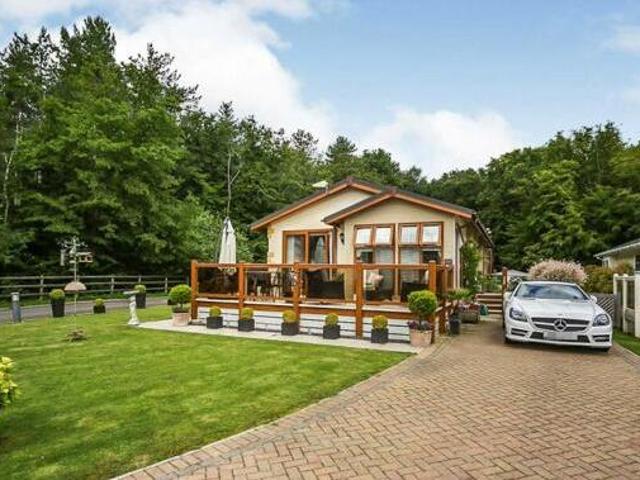 2 Bedroom Park Home For Sale In Ruckinge