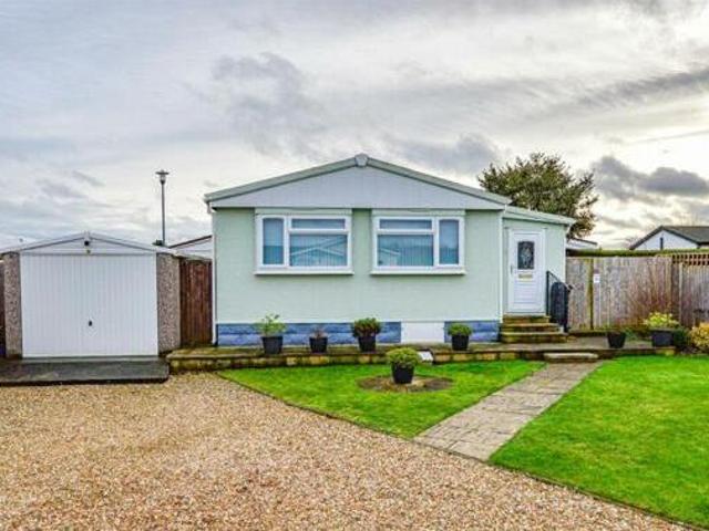 2 Bedroom Park Home For Sale In Ruskington