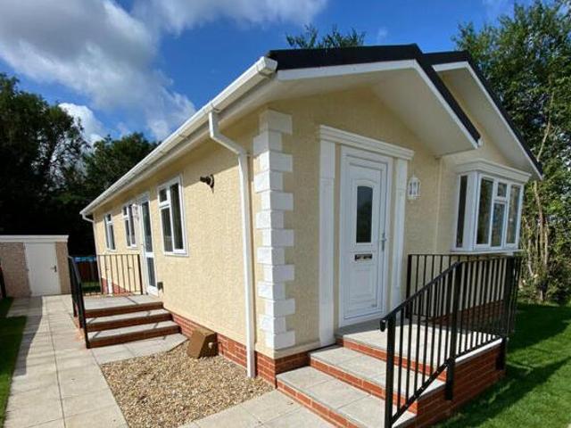 2 Bedroom Park Home For Sale In Surrey