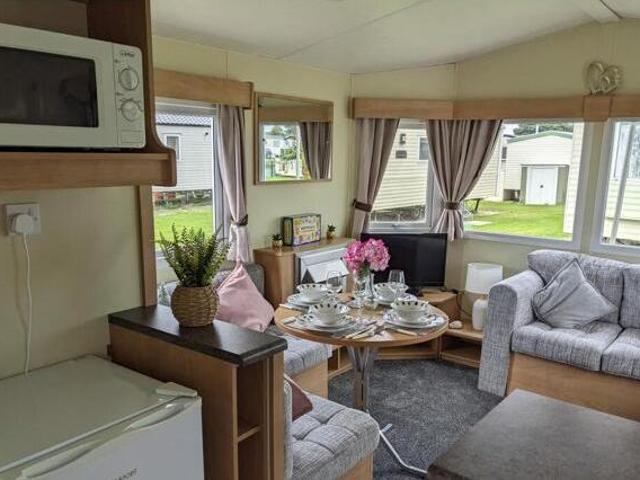 2 Bedroom Park Home For Sale In Saltfleet