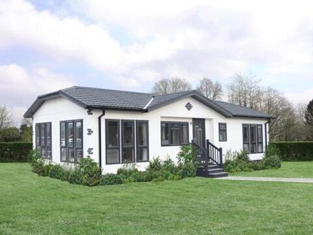 2 Bedroom Park Home For Sale In Sandtoft Road