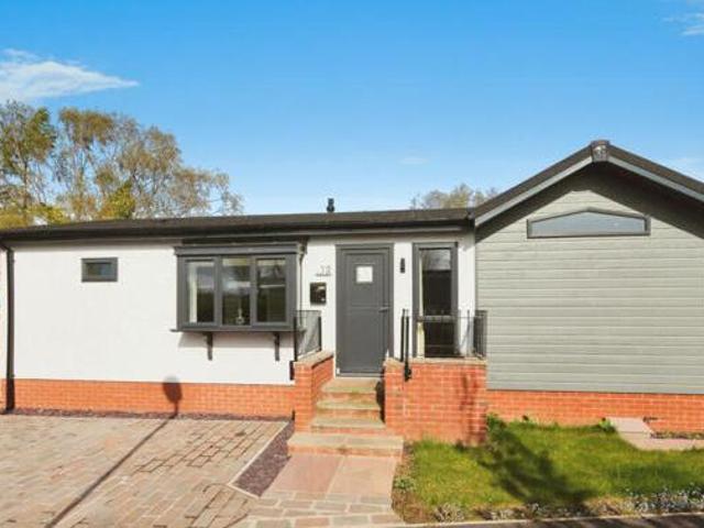 2 Bedroom Park Home For Sale In Sheffield