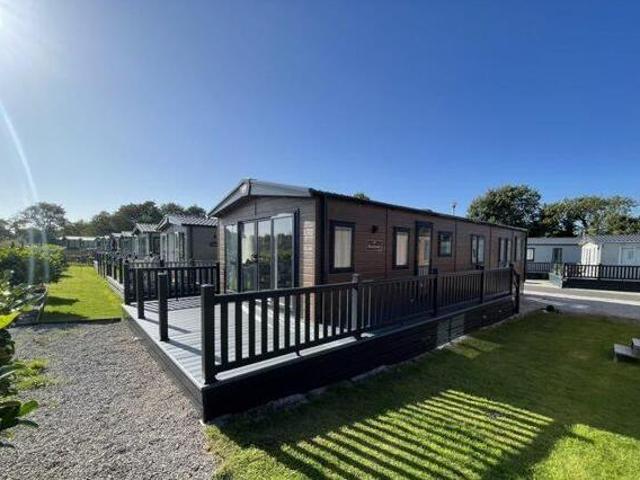 2 Bedroom Park Home For Sale In Singleton Road, Weeton