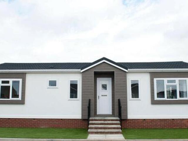 2 Bedroom Park Home For Sale In South Glamorgan