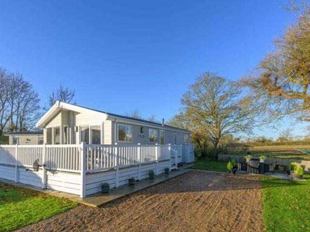 2 Bedroom Park Home For Sale In Spilsby
