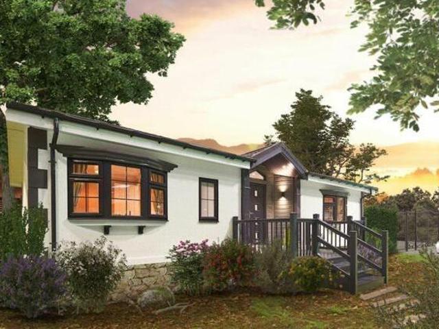 2 Bedroom Park Home For Sale In Tewksbury