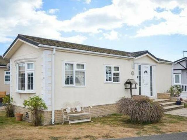 2 bedroom park home for sale in The Spinney Jaywick Lane ClactonOnSea CO16