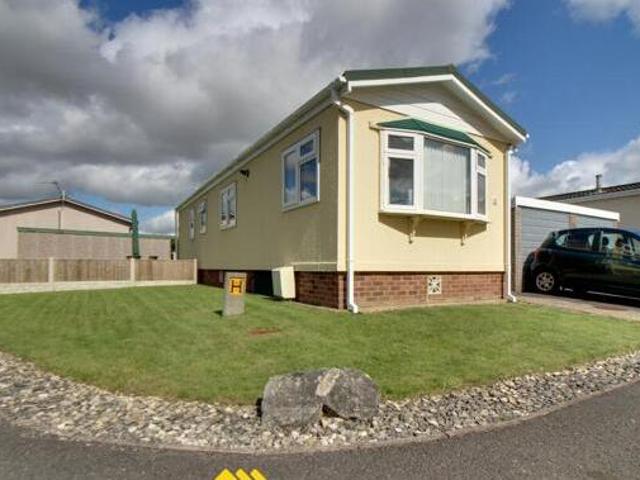 2 Bedroom Park Home For Sale In Thorne
