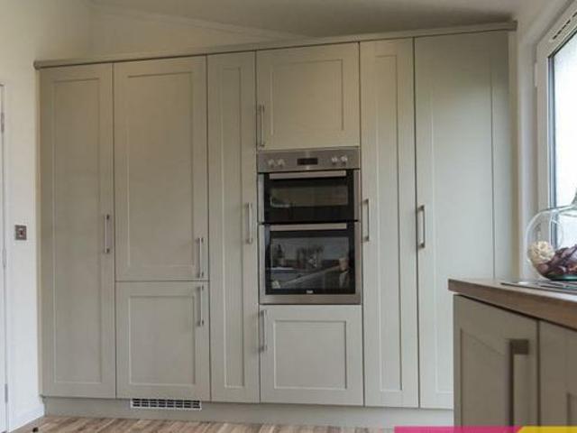 2 Bedroom Park Home For Sale In Ulleskelf