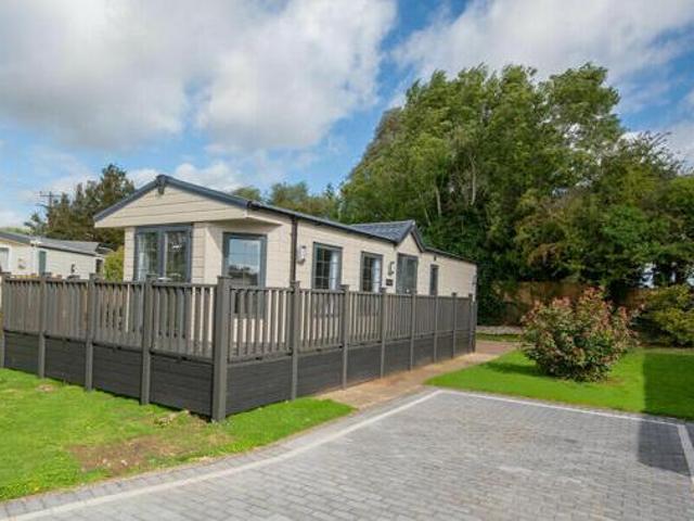 2 Bedroom Park Home For Sale In Welford Road
