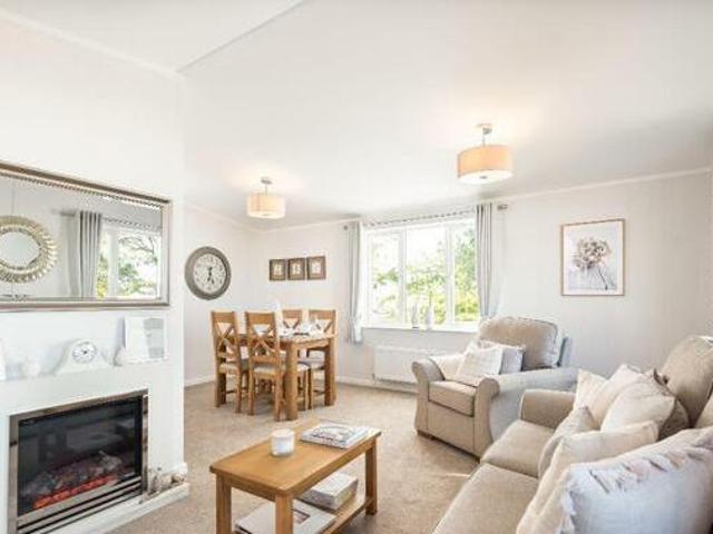 2 Bedroom Park Home For Sale In Wimborne, Dorset