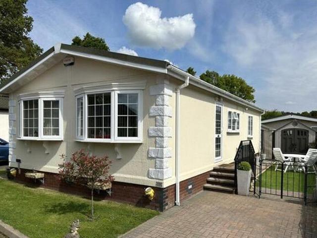 2 Bedroom Park Home For Sale In Wolverley