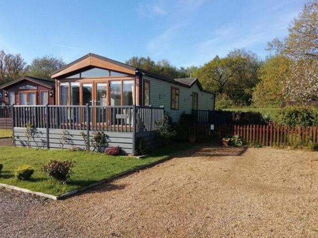 2 Bedroom Park Home For Sale In Yaxham