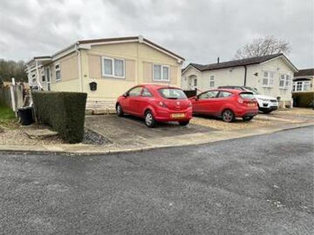 2 Bedroom Park Home For Sale In Yeovil Marsh, Yeovil