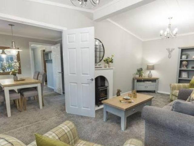 2 bedroom park home for sale in 43 Tollerton Park Tollerton Lane Nottingham Nottinghamshire NG12