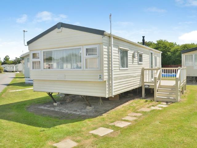 2 bedroom park home for sale