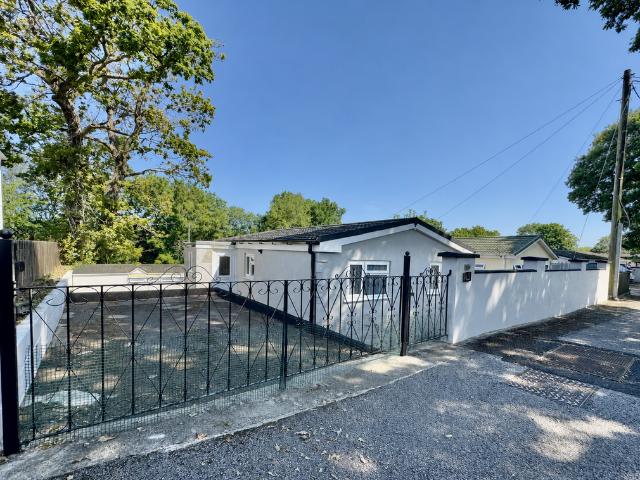 2 bedroom park home for sale