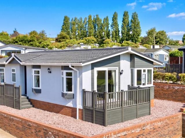 2 bedroom park home for sale