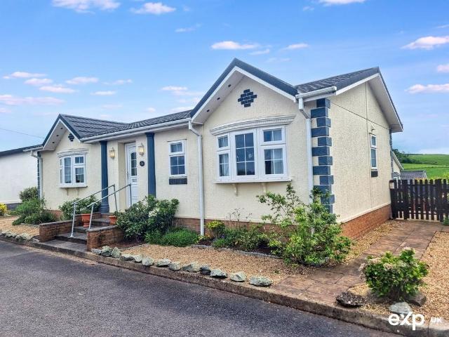 2 bedroom park home for sale