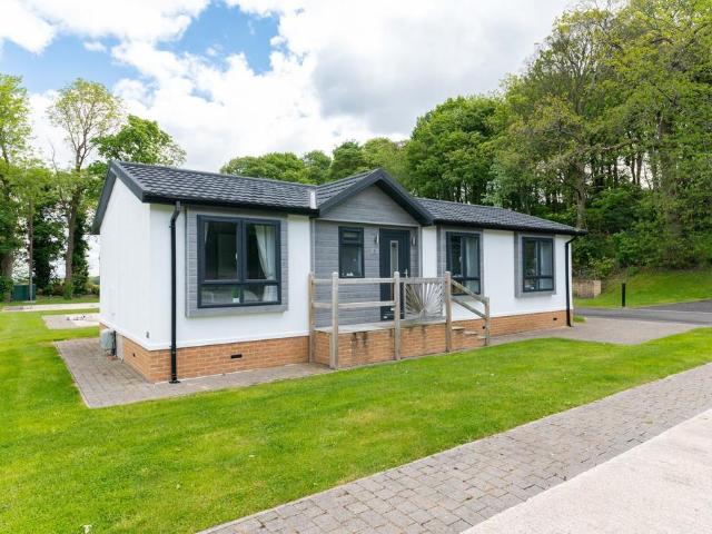 2 bedroom park home for sale