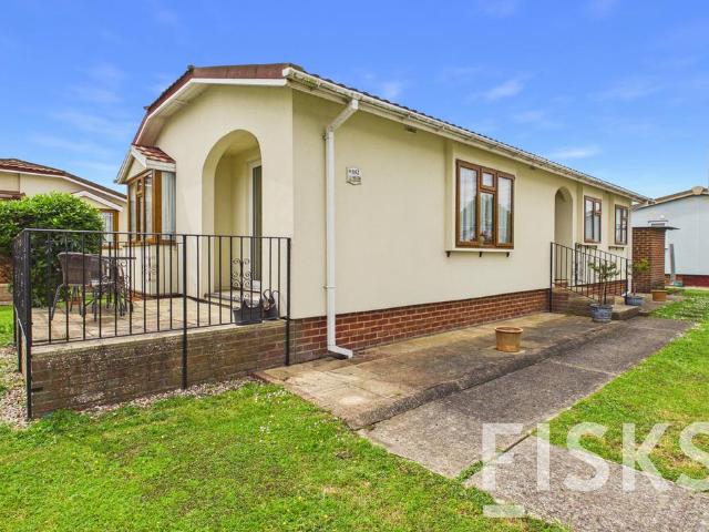 2 bedroom park home for sale