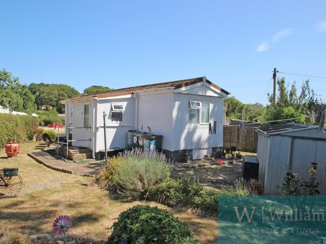 2 bedroom park home for sale