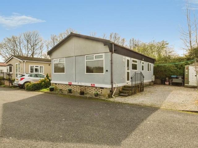 2 bedroom park home for sale