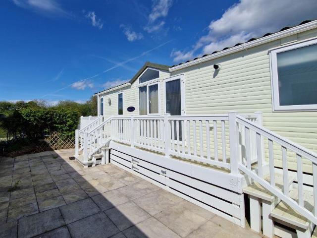 2 bedroom park home for sale