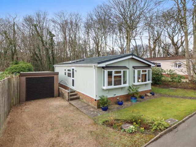 2 bedroom park home for sale