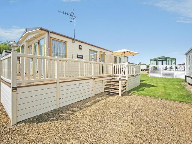 2 bedroom park home for sale