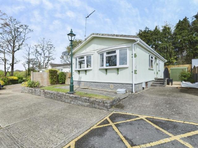2 bedroom park home for sale