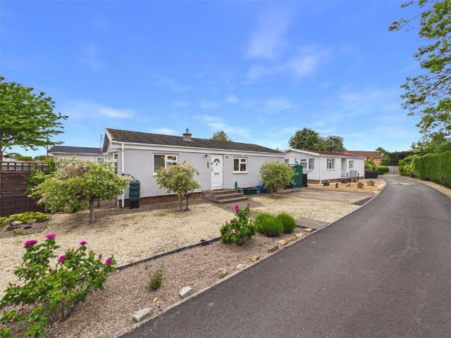 2 bedroom park home for sale