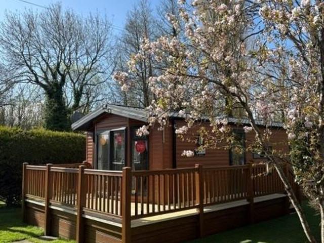 2 bedroom park home for sale