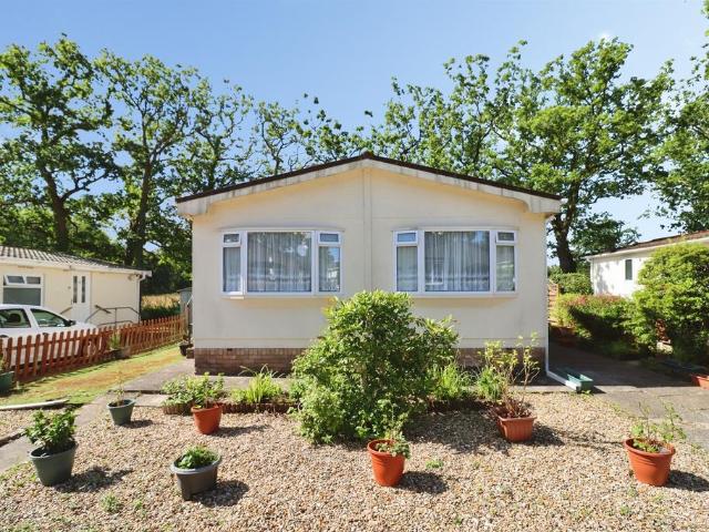 2 bedroom park home for sale
