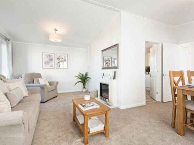2 bedroom park home for sale